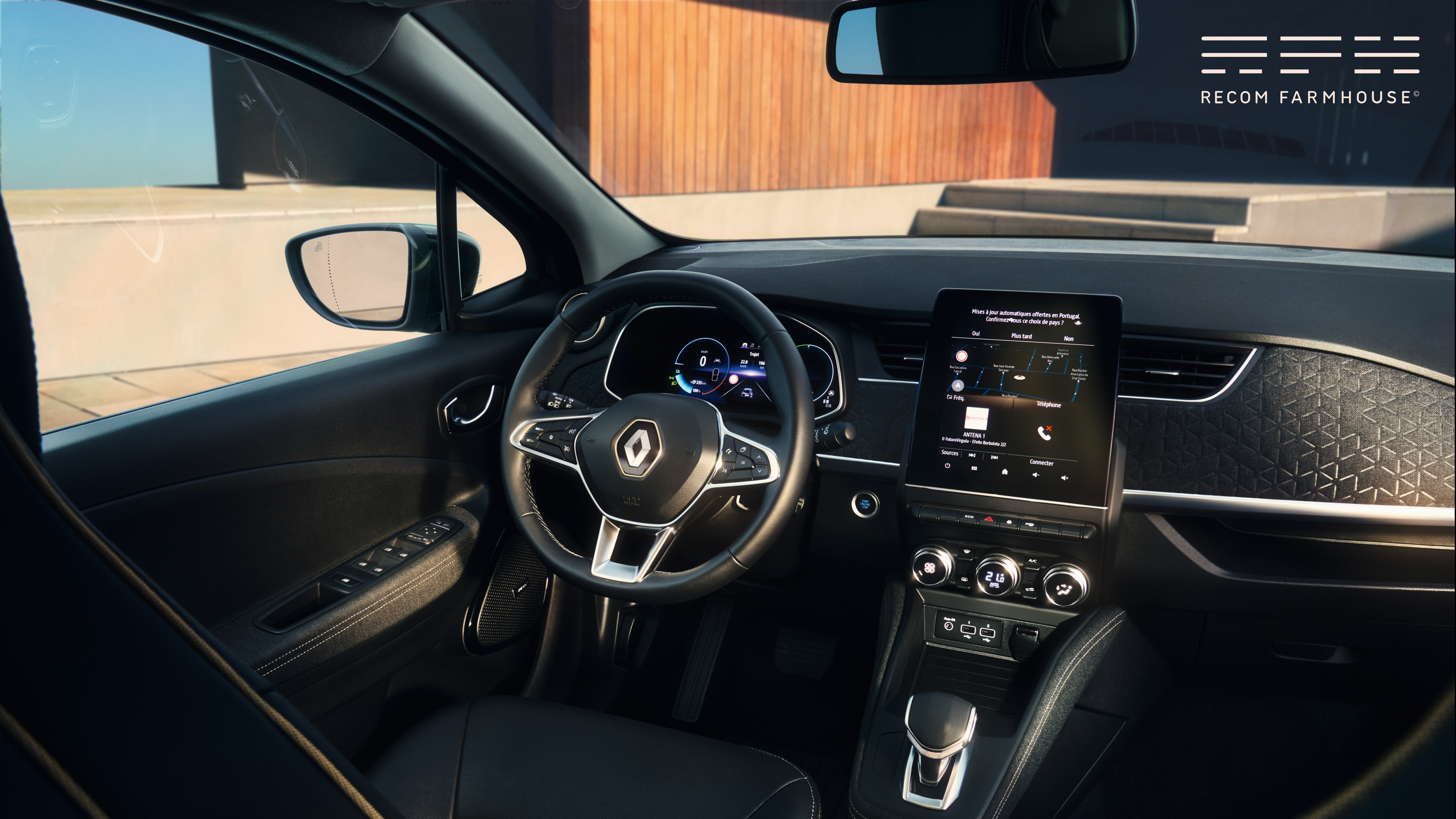 New Renault ZOE / He & Me